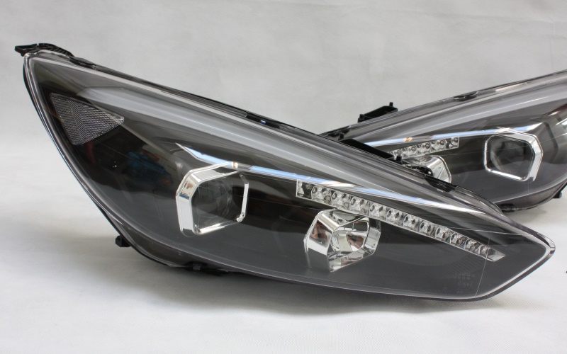 SCHEINWERFER SET für FORD FOCUS MK3 DYB FACELIFT LED TAGFAHRLICHT TFL ...